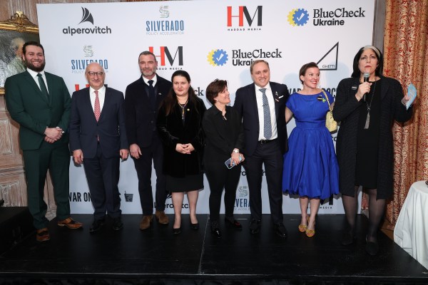 Liev Schreiber Headlines (UN)Sanctioned Party with Ukraine Ambassador ...